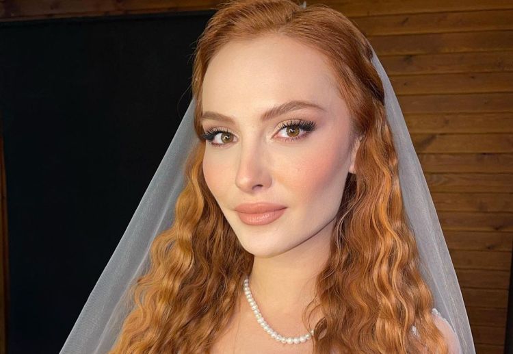 Çağrı Çıtanak ile evlenen Başak Gümülcinelioğlu müjdeli haberi verdi ...