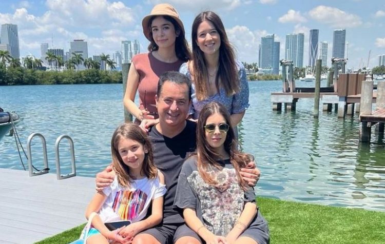 Acun Ilıcalı’nın kızlarının kıyafetleri fiyatlarıyla gündemde! - All ...