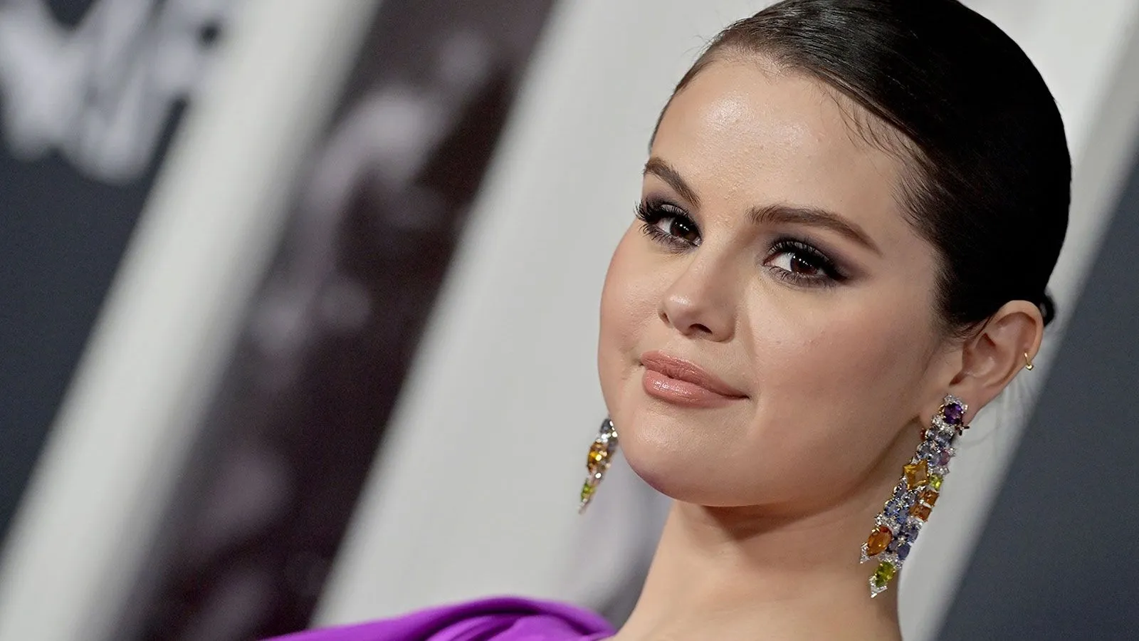 Selena Gomez: Keşke Bella Hadid kadar güzel olsaydım - All Magazine Selena Gomez: Keşke Bella Hadid kadar güzel olsaydım - All Magazine